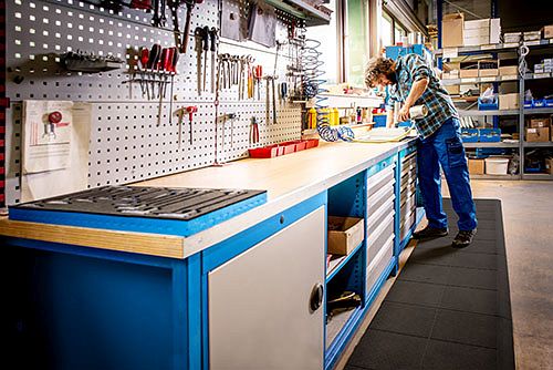 Établi à caissons Bedrunka+Hirth R 18-16 et R 24-16 nombre de tiroirs ...